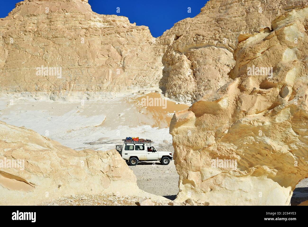 Sahara, Egypt - December 26, 2008: Off-road car shown in the Aqabat ...