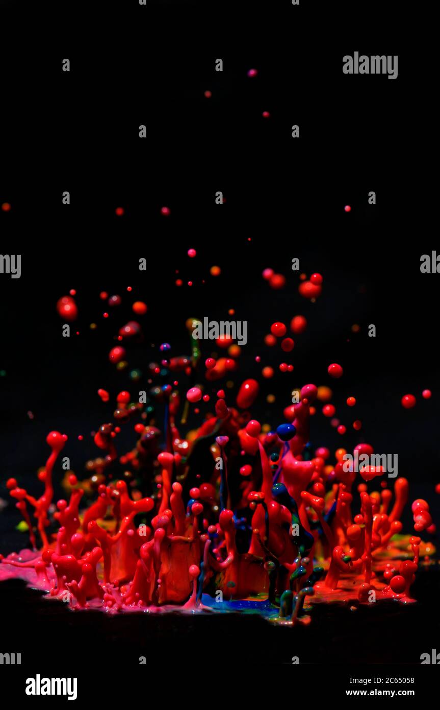 Splashes of red paint hi-res stock photography and images - Alamy