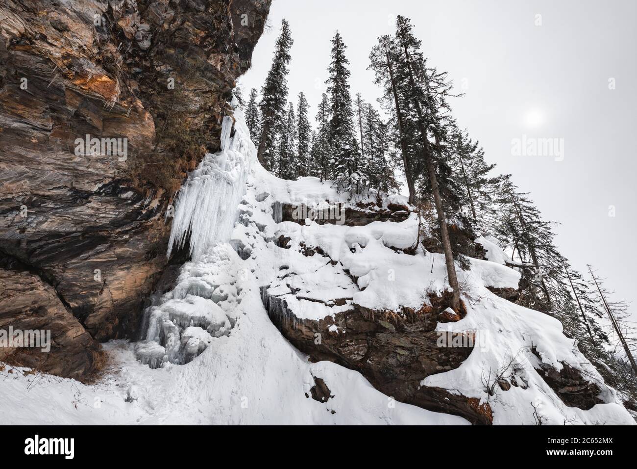 Snowfall in the winters of Manali in Himachal Pradesh, India Stock ...