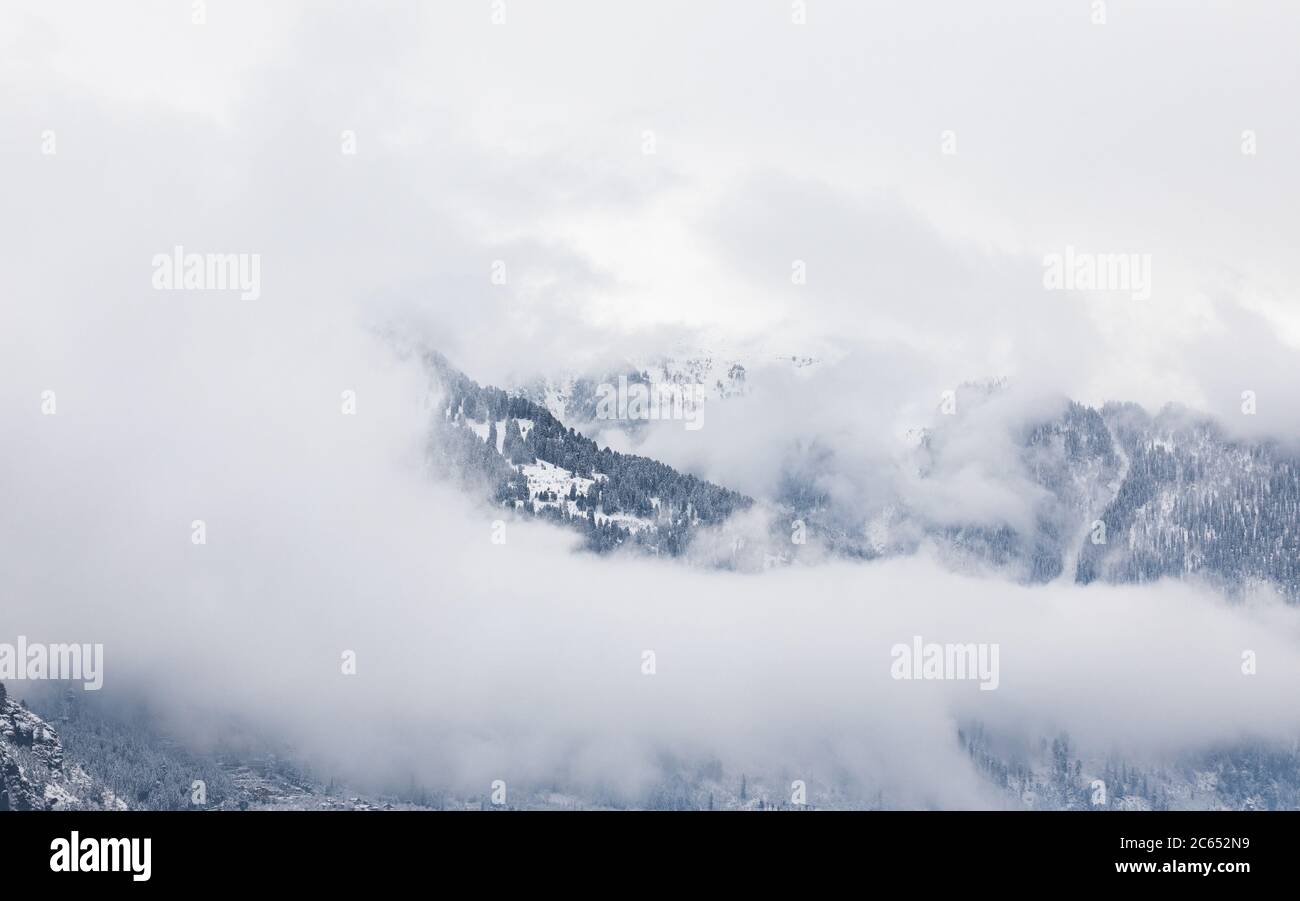 Snowfall in the winters of Manali in Himachal Pradesh, India Stock ...