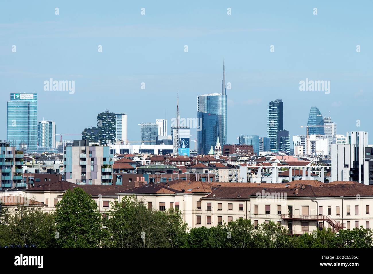 Monte stella milano hi-res stock photography and images - Alamy