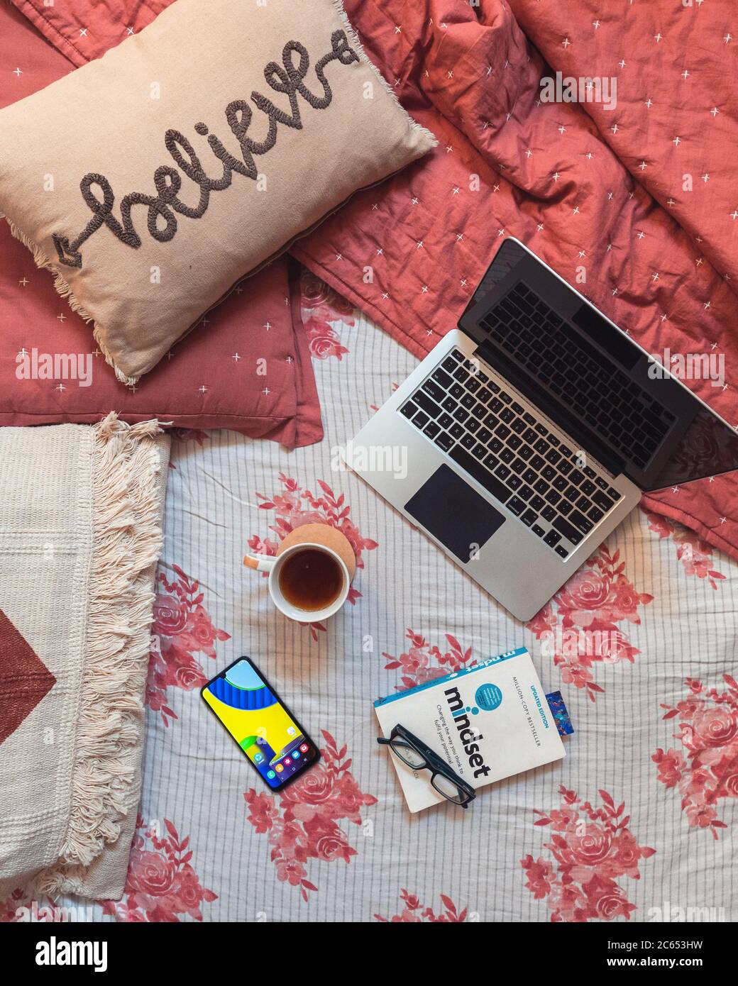 Flat layout hi-res stock photography and images - Alamy