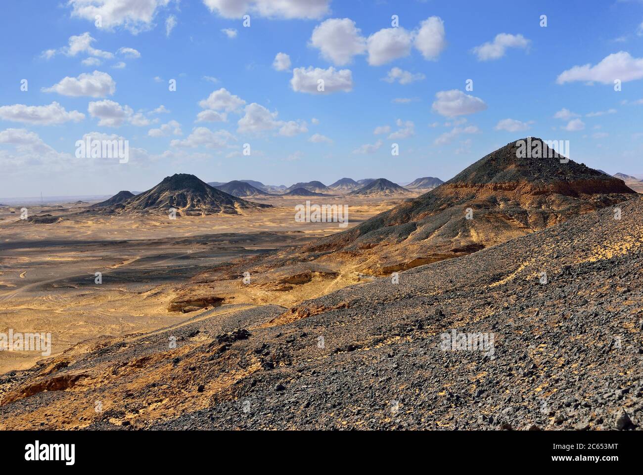 Black desert libyan desert egypt hi-res stock photography and images - Alamy