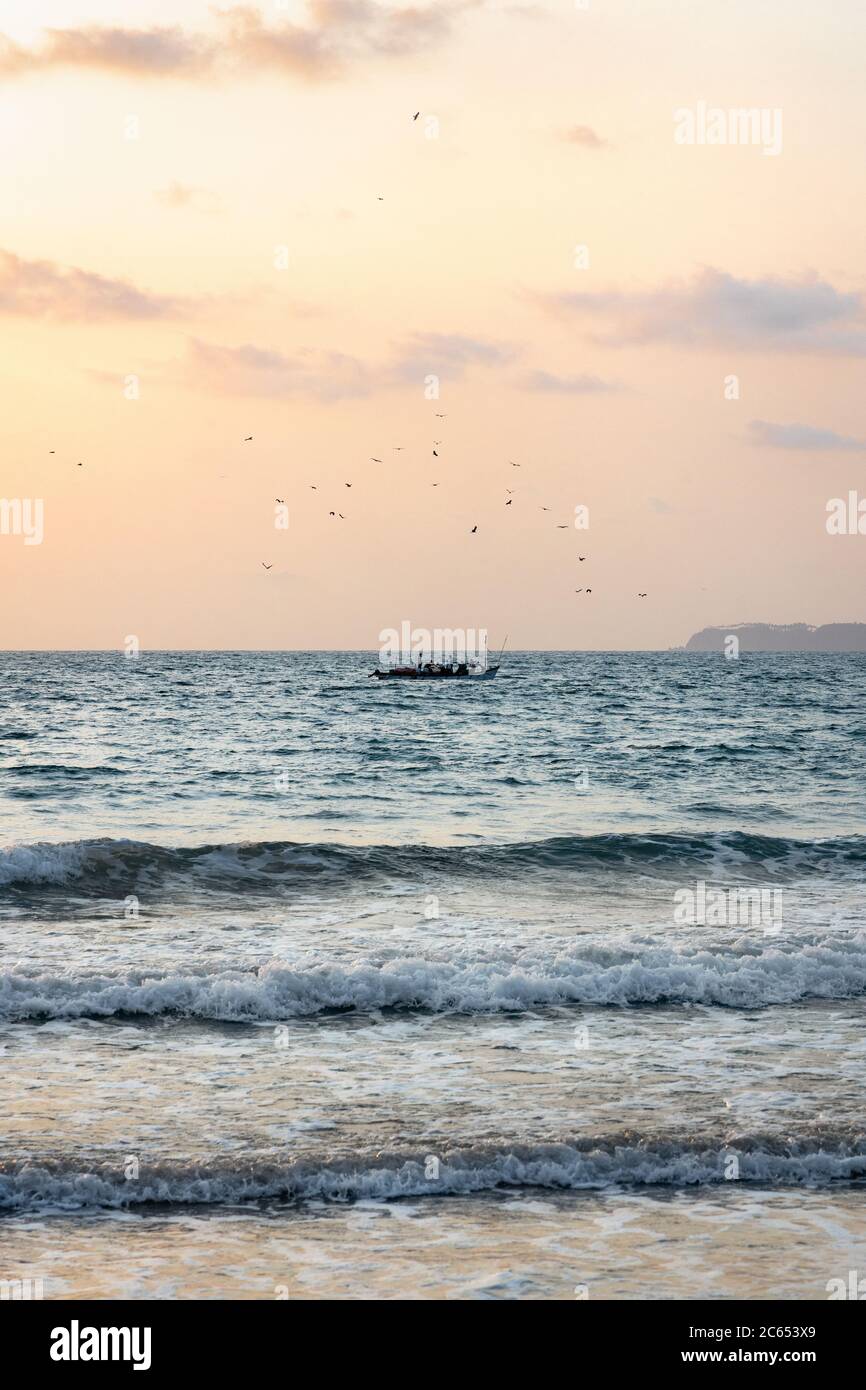 Ocean views, high cliffs and beaches of Goa are definitely so amazing ...