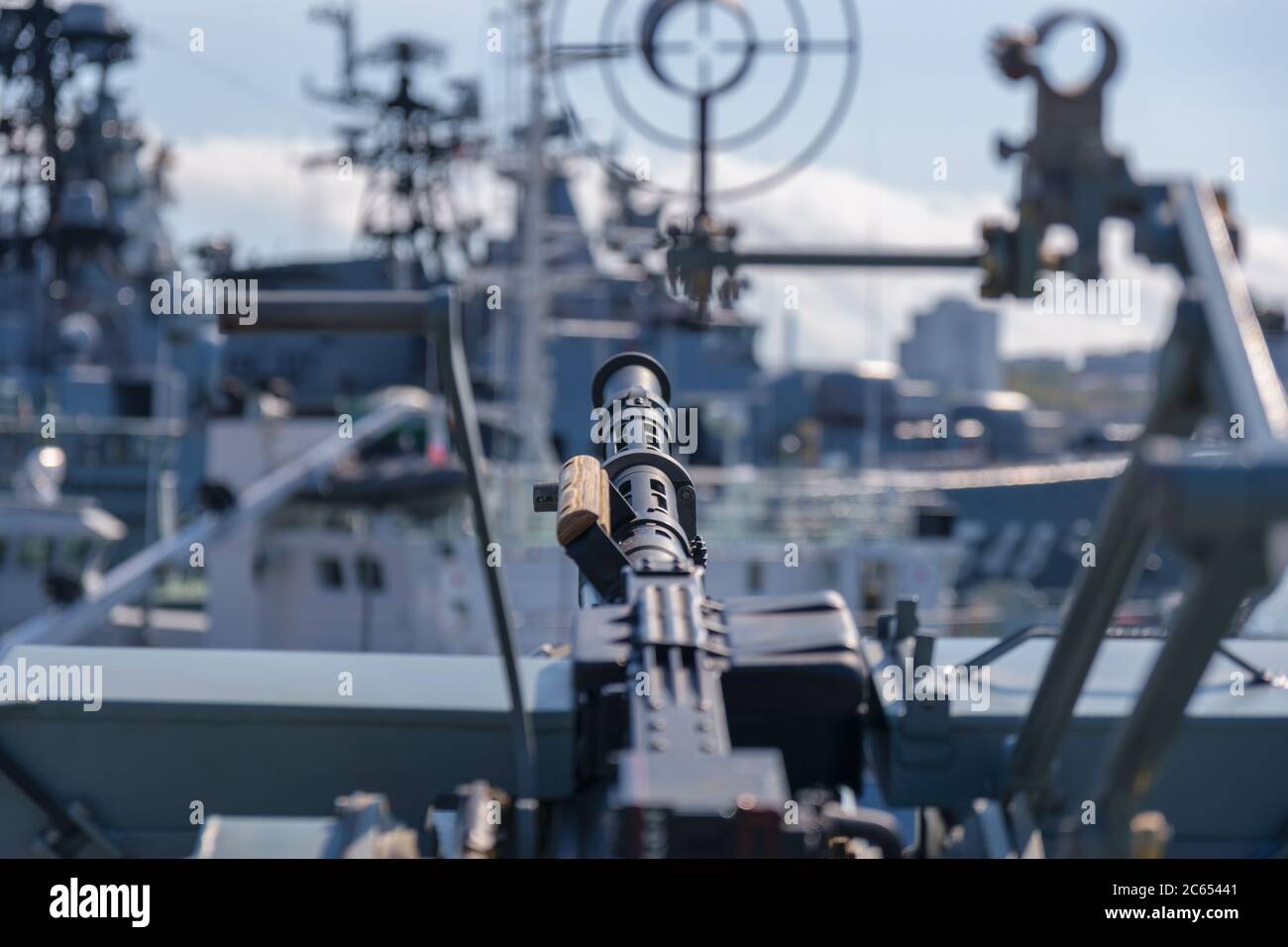 Machine gun mechanism hi-res stock photography and images - Alamy