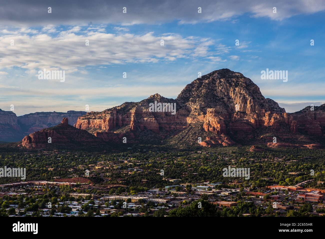 Sedona city in the sun hi-res stock photography and images - Alamy