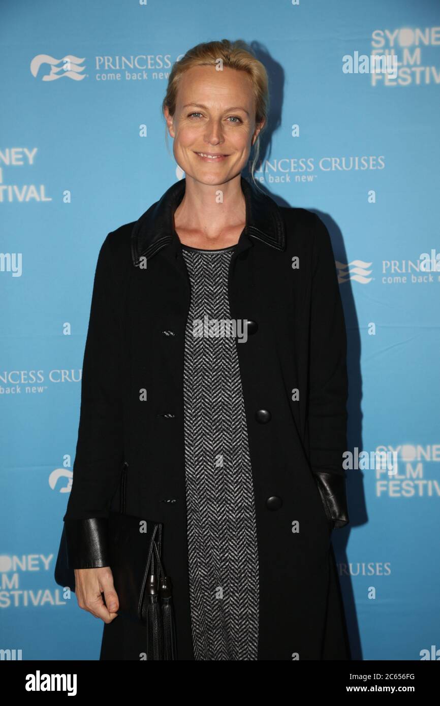 Actress Marta Dusseldorp (the iMom, Innocence, AllSaints, a Place to ...
