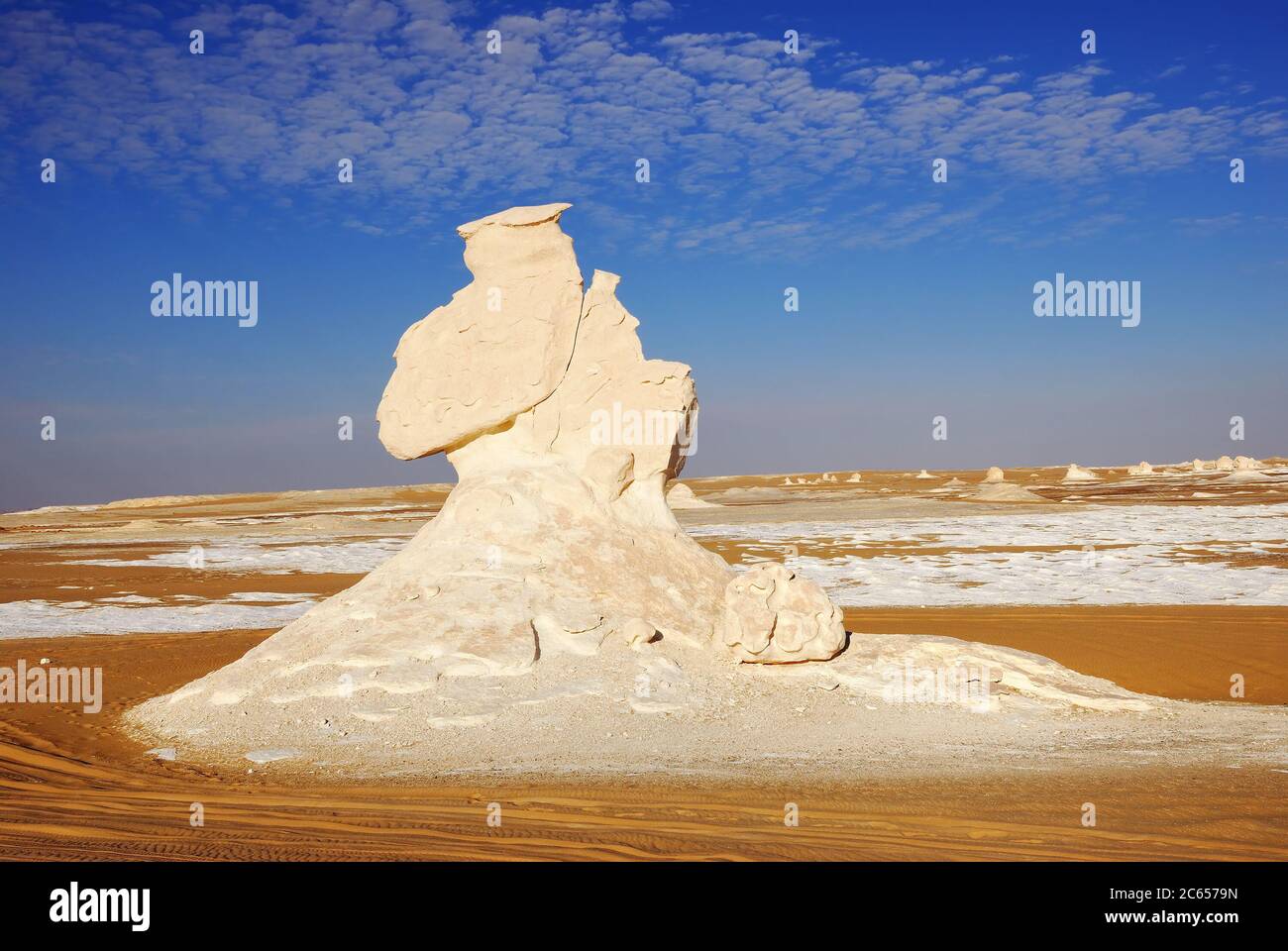 The limestone formation in White Desert at sunset, Sahara, Egypt Stock ...