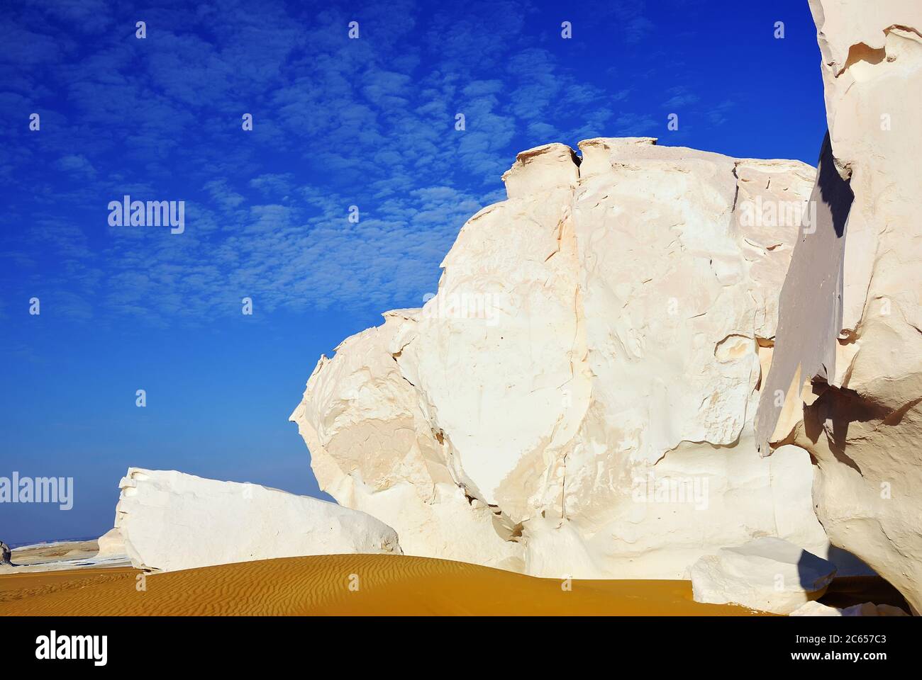 The limestone formation in White Desert at sunset, Sahara, Egypt Stock ...