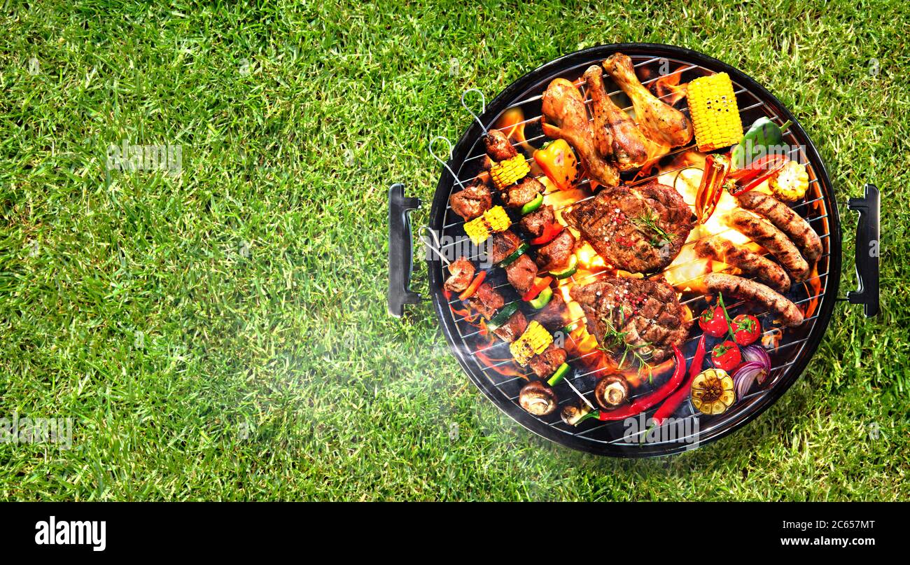 Barbecue grill top view hi-res stock photography and images - Alamy