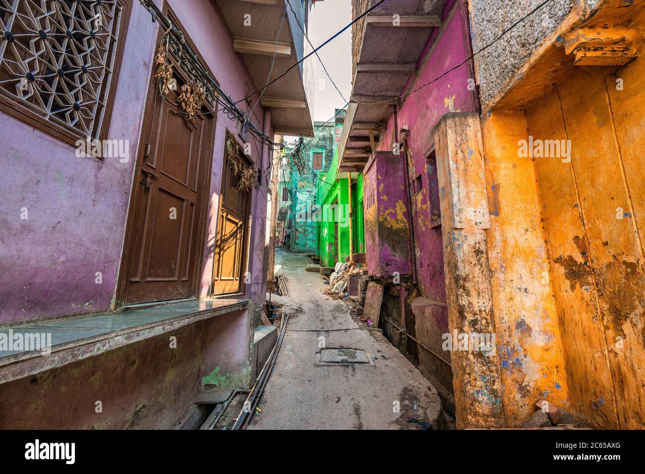 Old delhi delhi india indian slums delhi slums hi-res stock photography ...