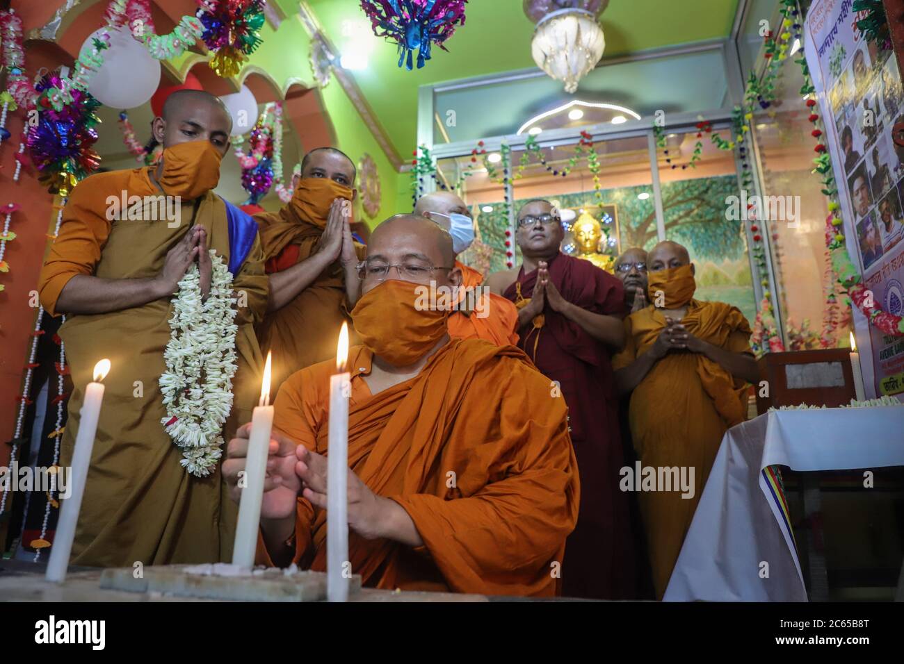 Buddhist monks of "Sambodhi Buddha Bihar" pay homage to the martyred ...