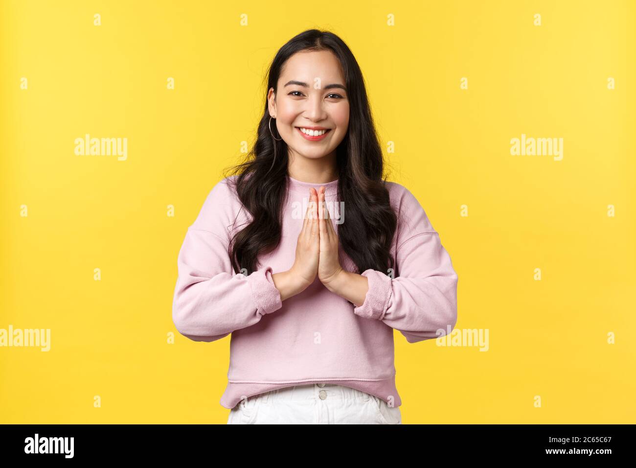 People emotions, lifestyle and fashion concept. Pleasant good-looking ...