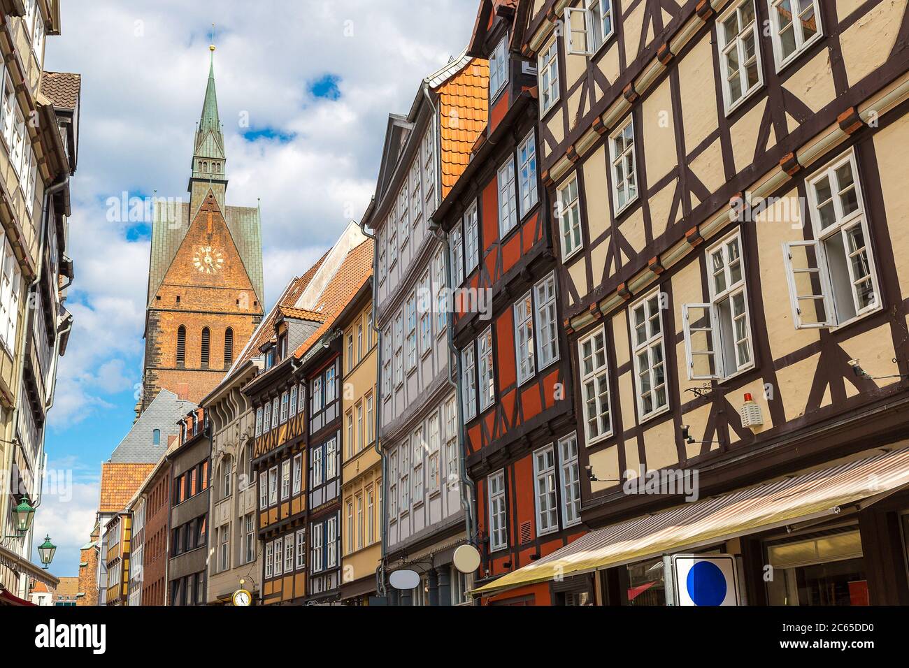 Old town and Marktkirche church in Hannover in a beautiful summer day ...