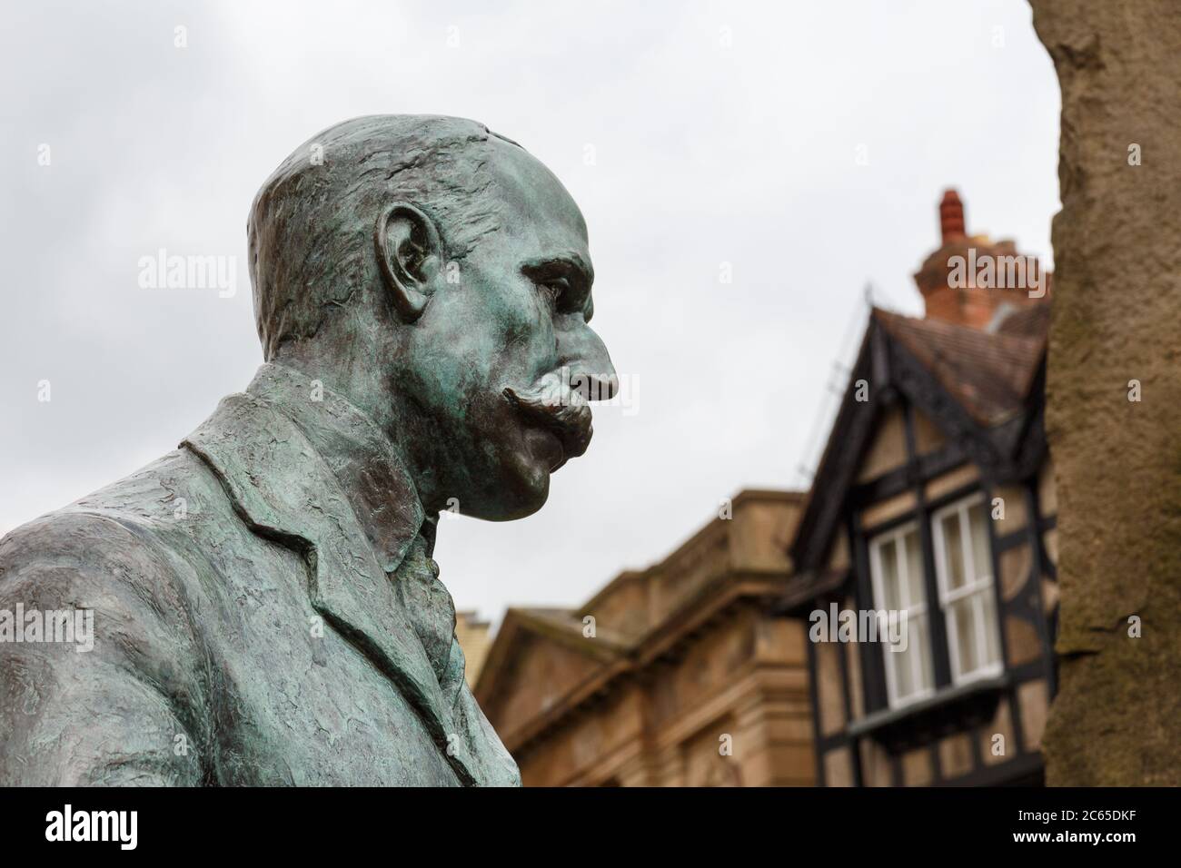 Edward elgar statue great malvern hi-res stock photography and images ...