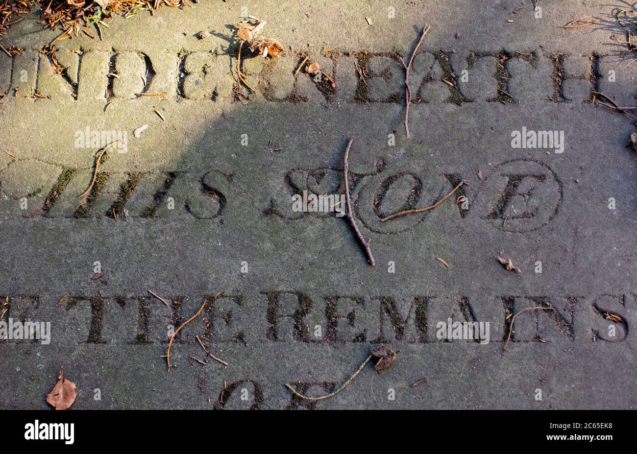 18th century lettering on gravestone/tombstone in central Oxford Stock ...