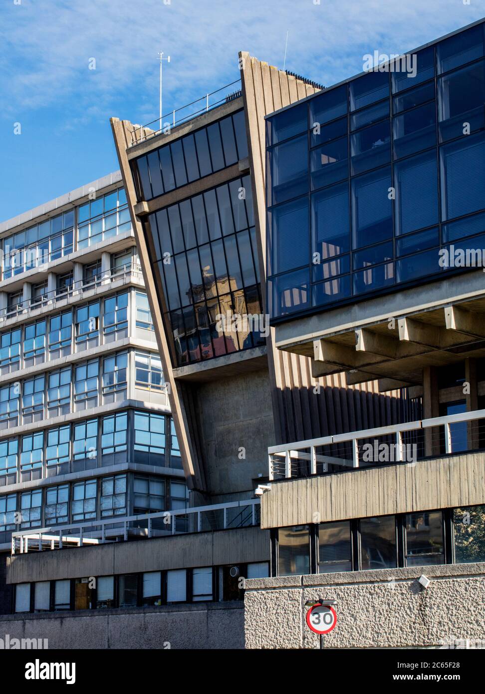 The Denys Wilkinson Building, designed by Philip Dowson (Arup) in 1967 ...