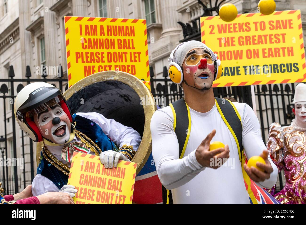 London, UK. 7th July, 2020. Circus performers protest asking for ...