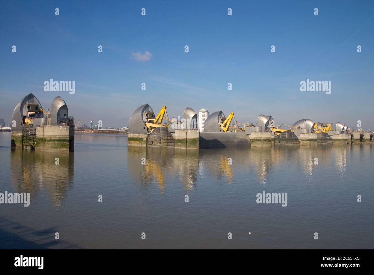 London river flood protection hi-res stock photography and images - Alamy
