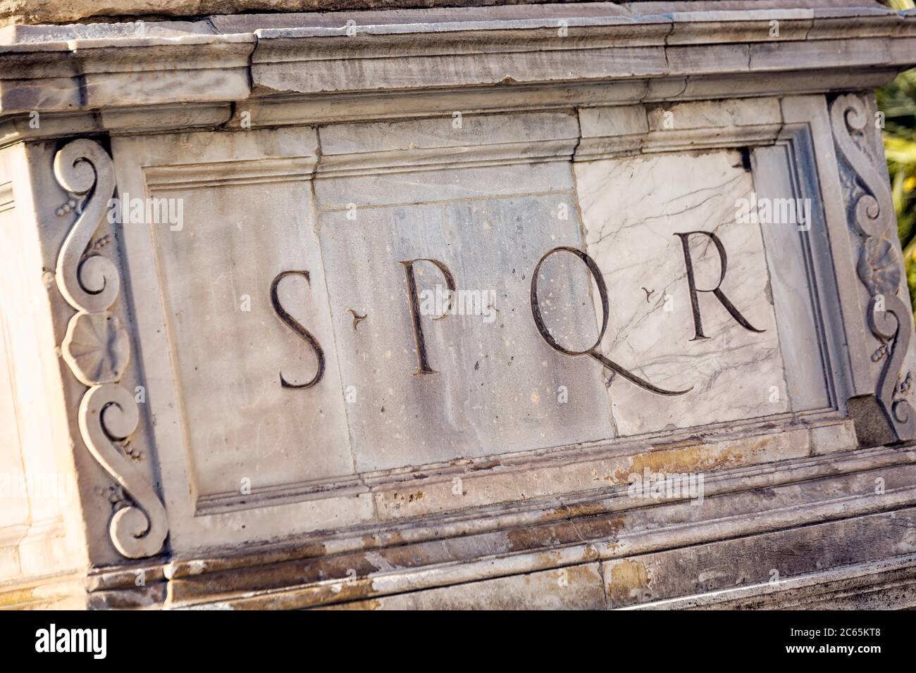 Spqr senate and people of rome hi-res stock photography and images - Alamy