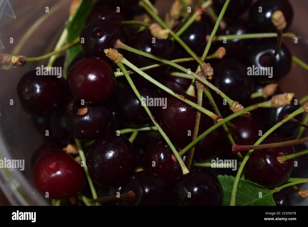 dark red cherries Stock Photo - Alamy