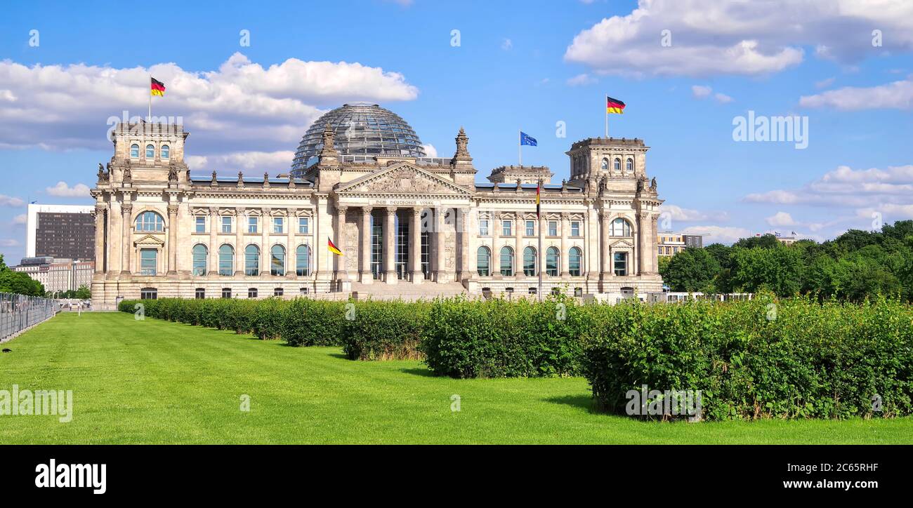 German parliament building hi-res stock photography and images - Alamy