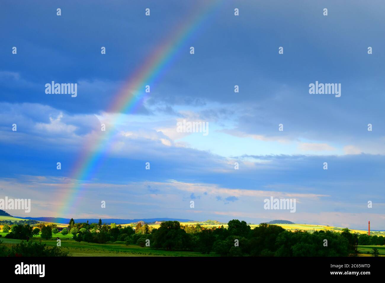 Regenbogen Rainbow High Resolution Stock Photography and Images - Alamy