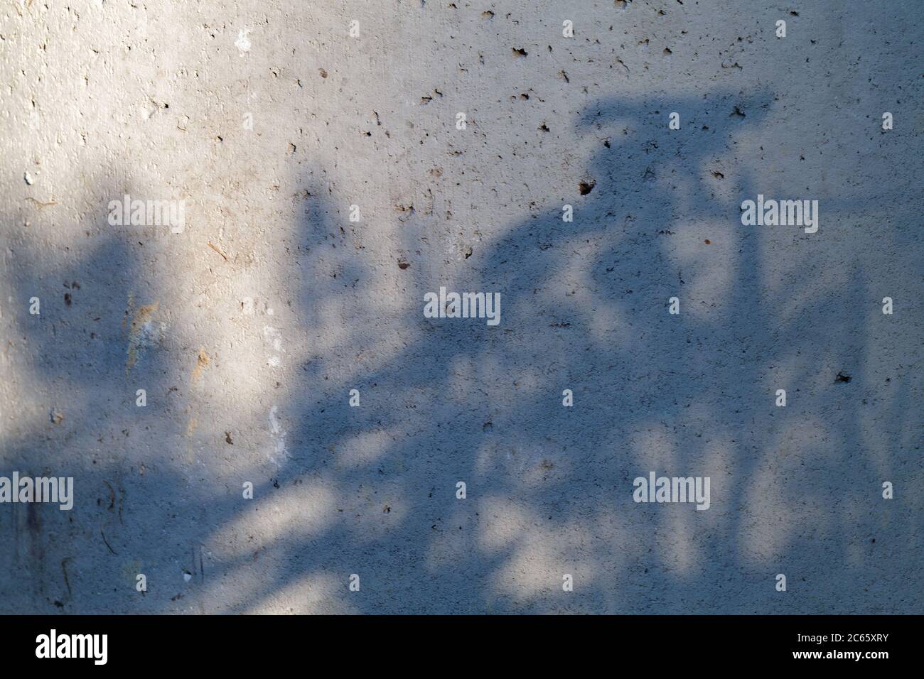 Concrete sun shade hi-res stock photography and images - Alamy