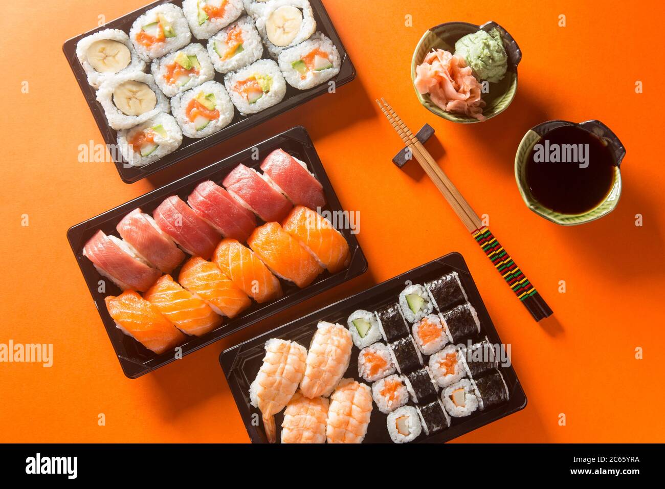 Sushi table hi-res stock photography and images - Alamy