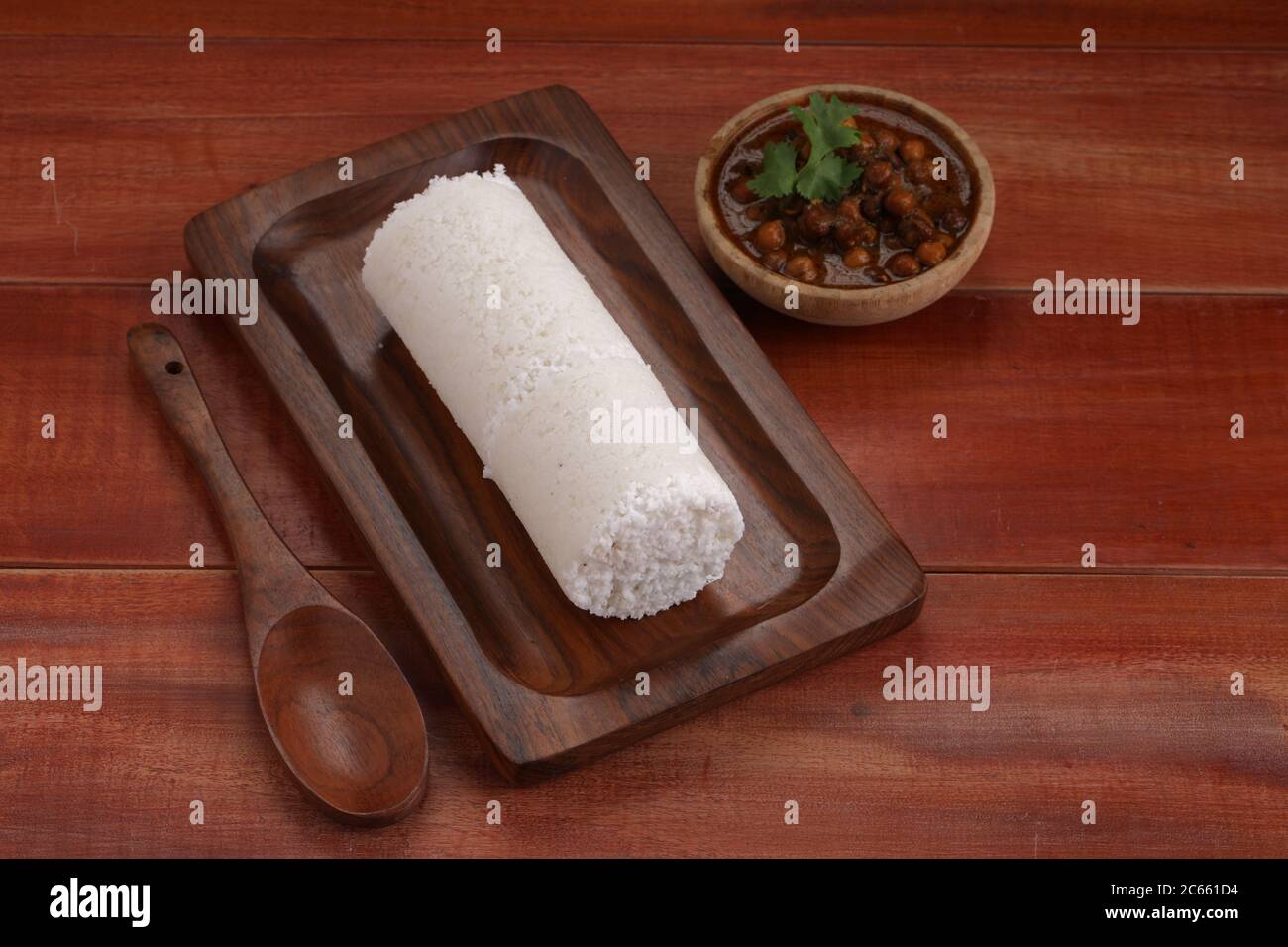 Puttu,Raw rice puttu,Arisi Maavu Puttu with chana or kadala curry ...