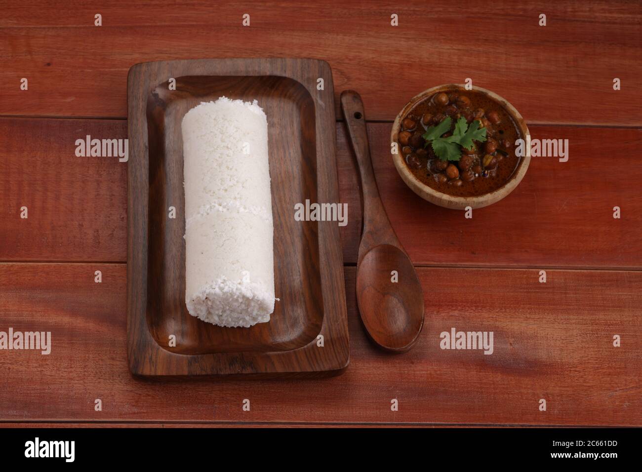 Puttu,Raw rice puttu,Arisi Maavu Puttu with chana or kadala curry ...