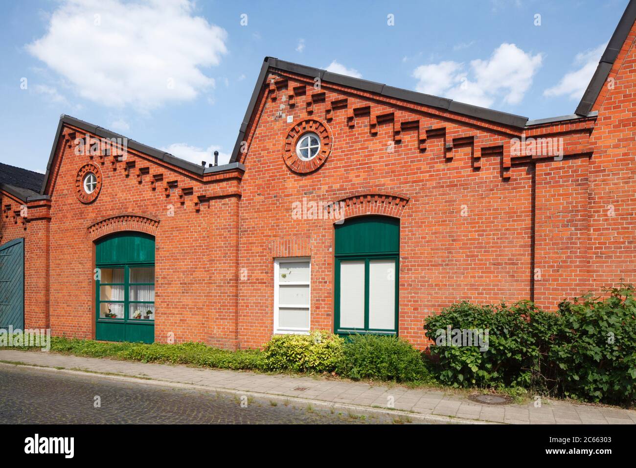 Sawtooth roof hall hi-res stock photography and images - Alamy