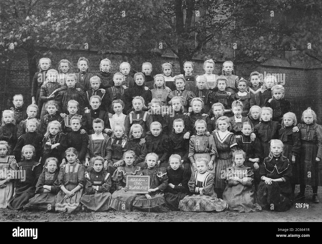 Teacher class 19th century hi-res stock photography and images - Alamy