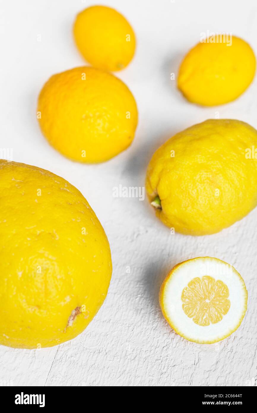 Sliced lemon lemons rich hi-res stock photography and images - Alamy