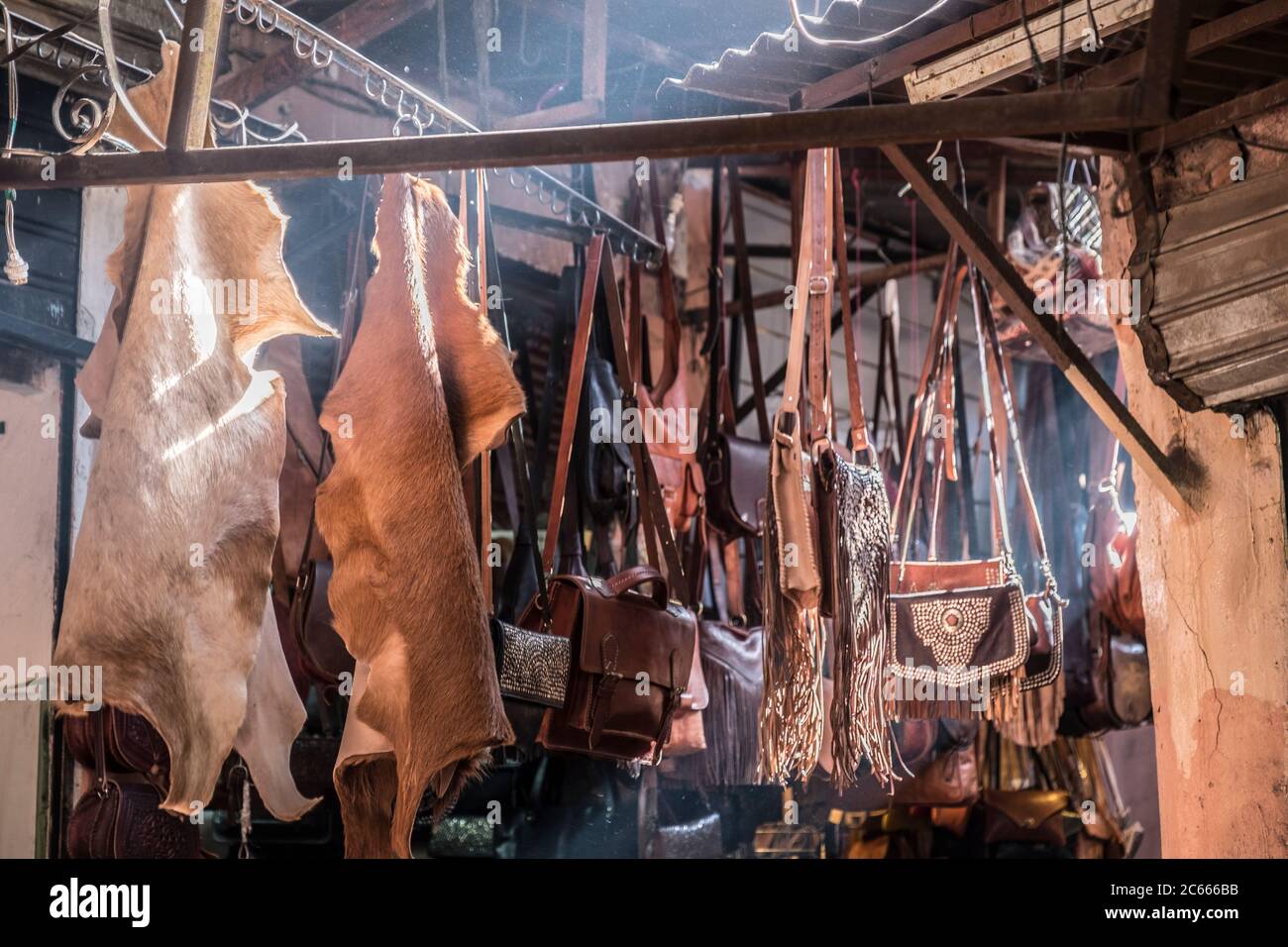 Leather shop hi-res stock photography and images - Alamy