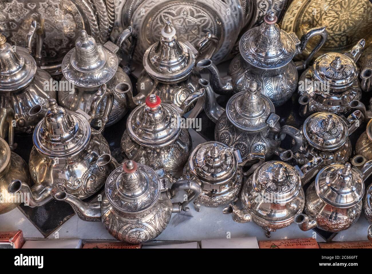 Teapots souvenir hi-res stock photography and images - Alamy