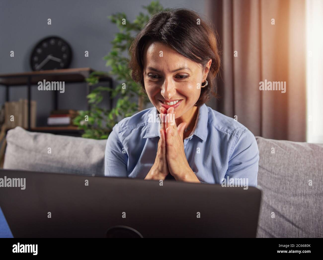 Excited woman computer home hi-res stock photography and images - Alamy