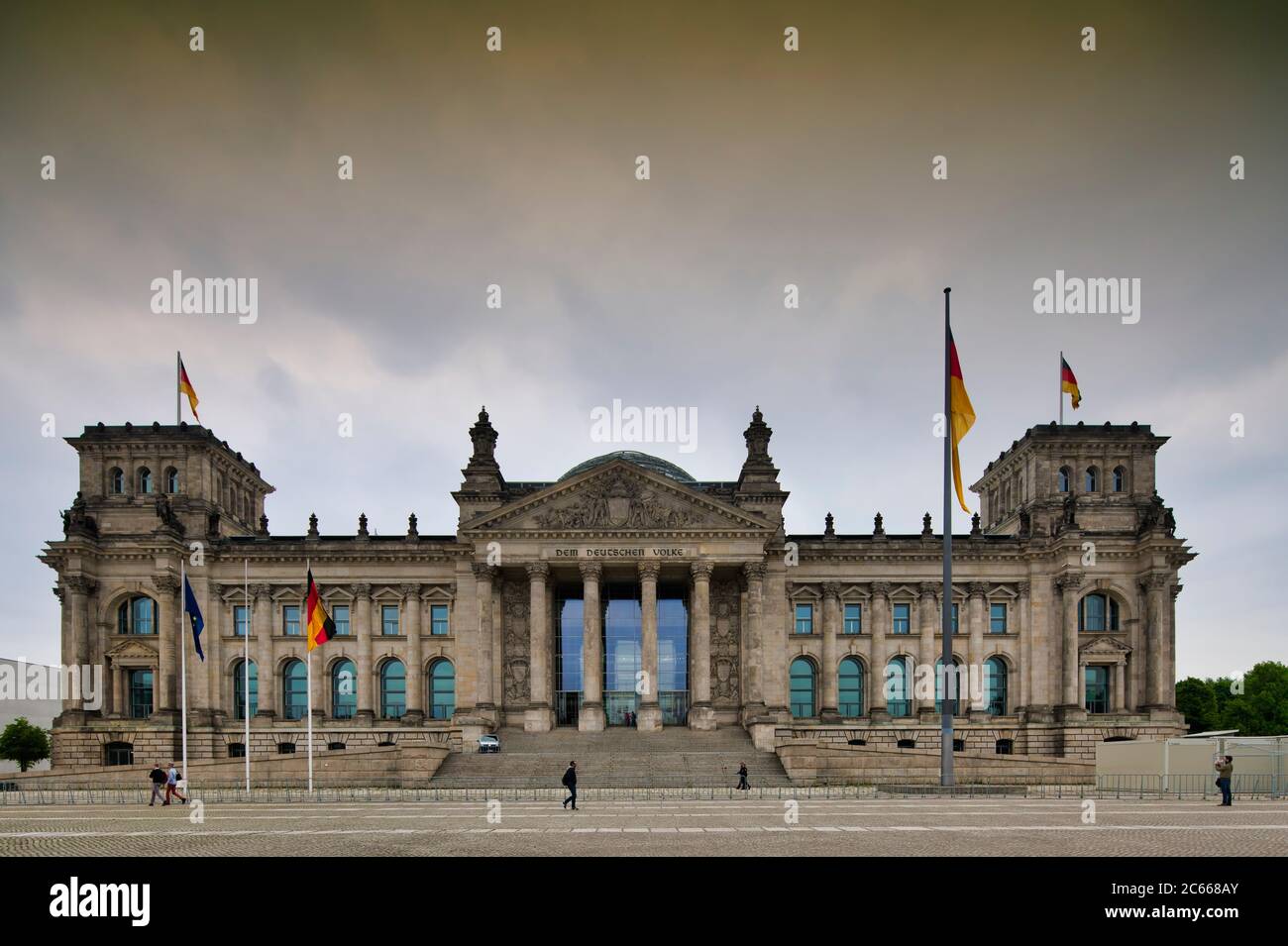 Reichstag building, German Bundestag, government quarter, Berlin ...