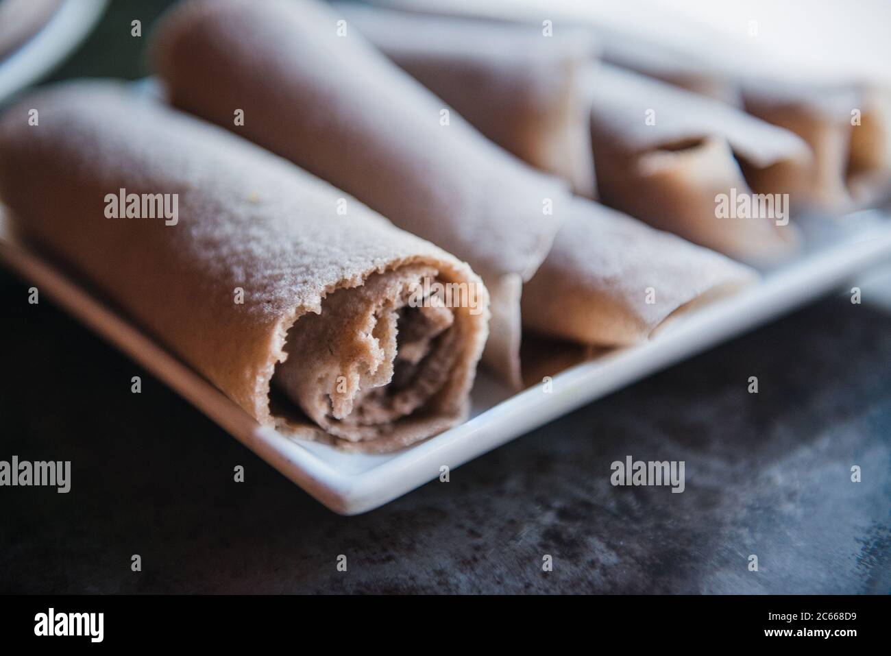 Ethiopian food injera hi-res stock photography and images - Alamy