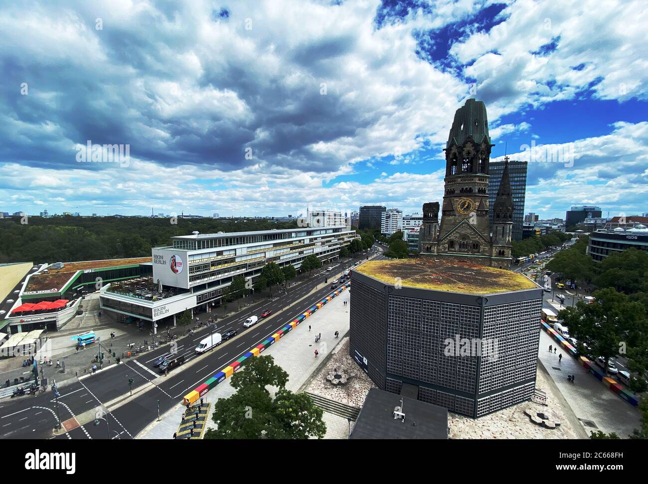 Berlin, Germany. 07th July, 2020. On a moderately warm and windy summer ...