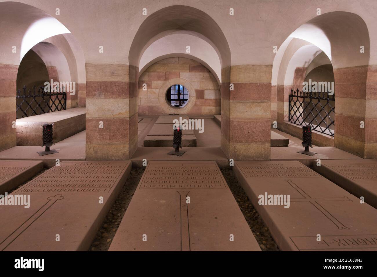 Imperial Tombs, Tomb of the Salian dynasty, Crypt, largest Romanesque ...