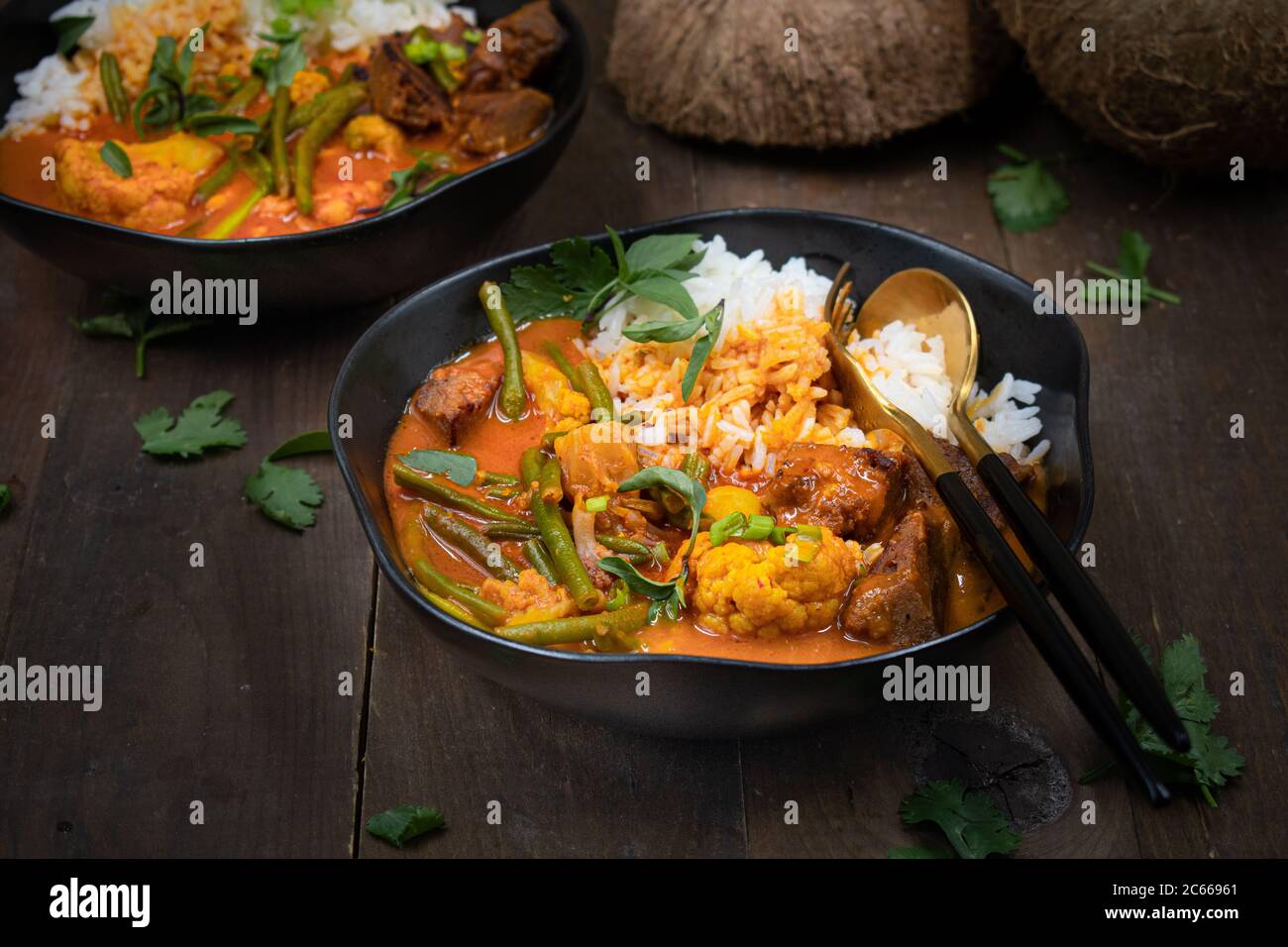 Vegan Thai red curry with seitan, beans and cauliflower over rice ...