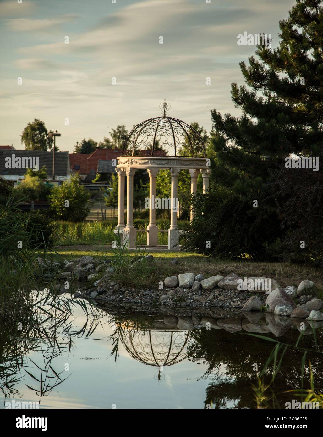 Water pavilion hi-res stock photography and images - Alamy