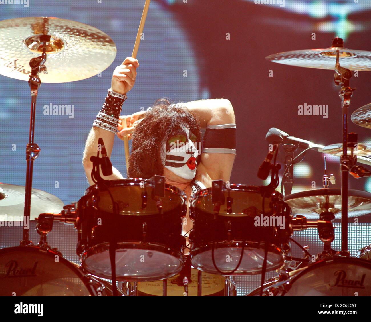 Drummer Eric Singers performs with KISS at the BB&T Center in Sunrise ...