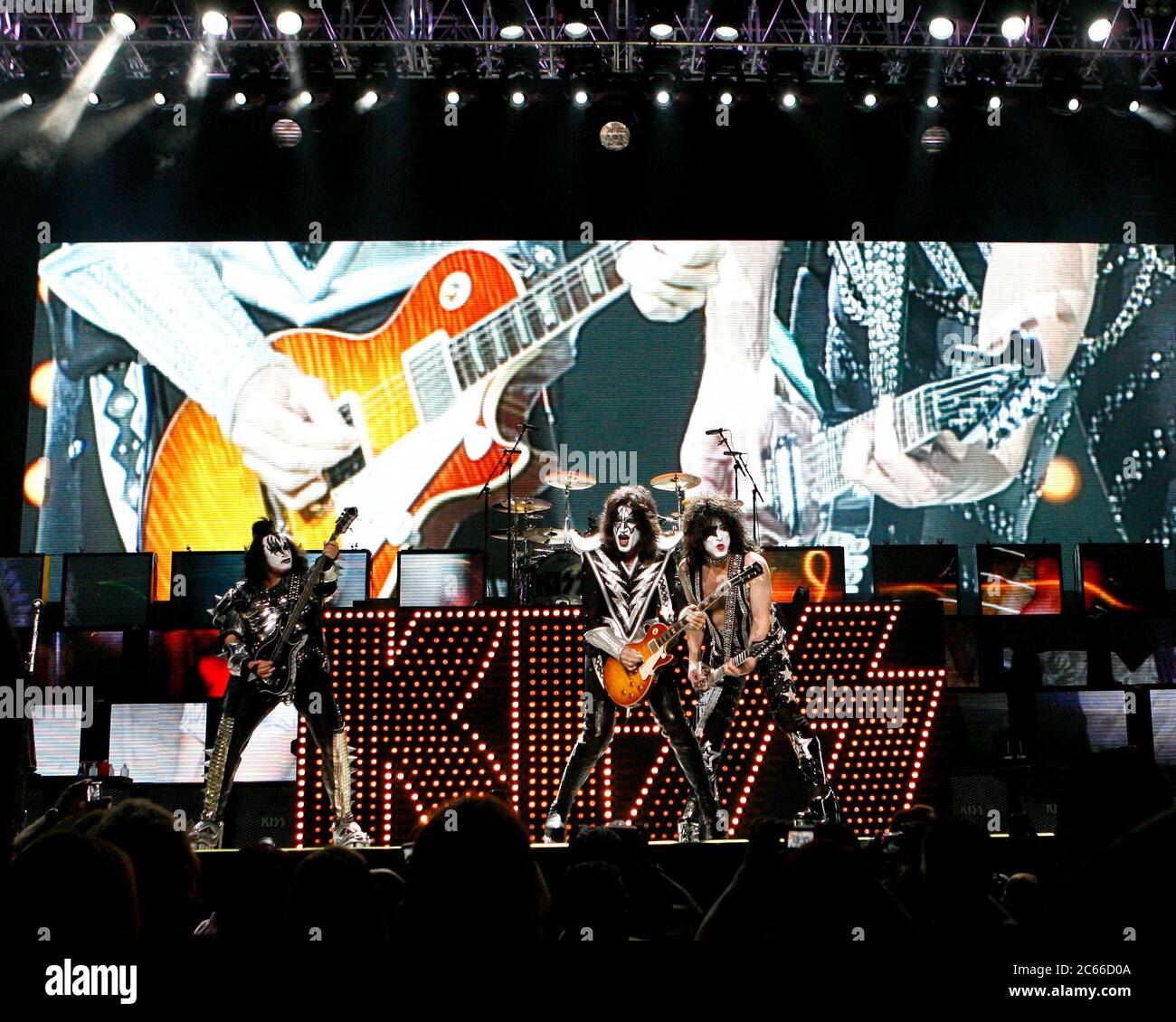 KISS members Gene Simmons, Paul Stanley, Tommy Thayer and drummer Eric ...