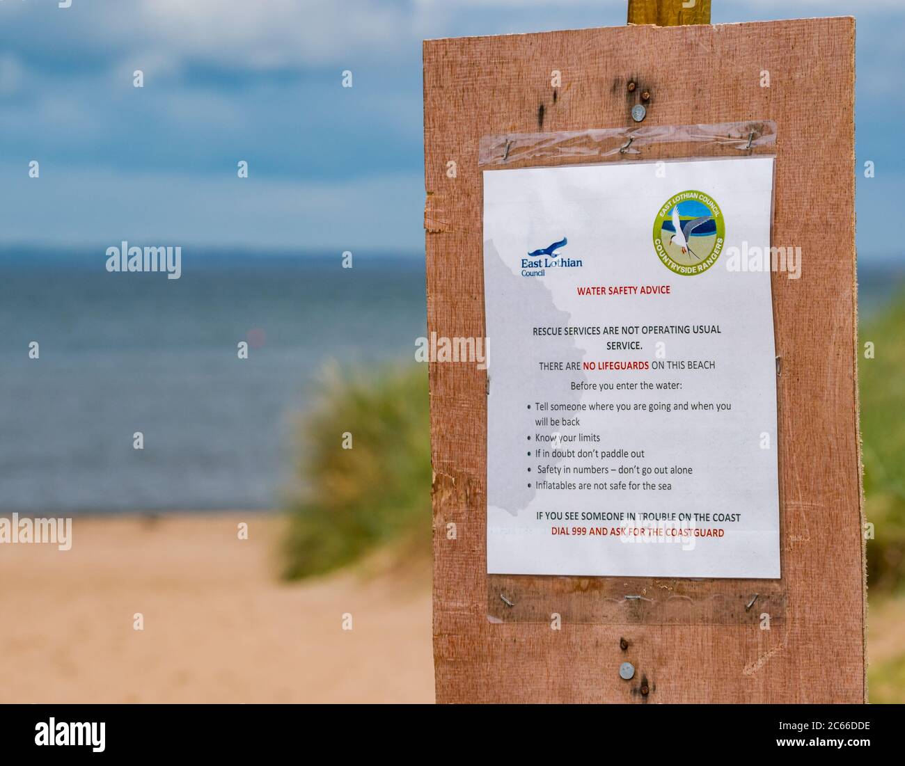 Notice warning board hi-res stock photography and images - Alamy