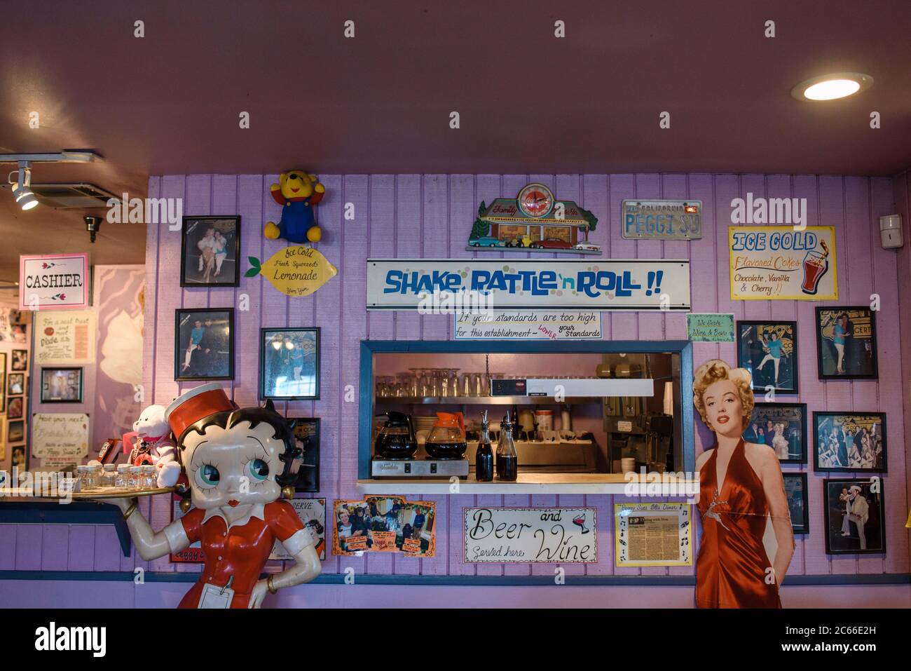 Kiosk in a shop on route 66 hi-res stock photography and images - Alamy