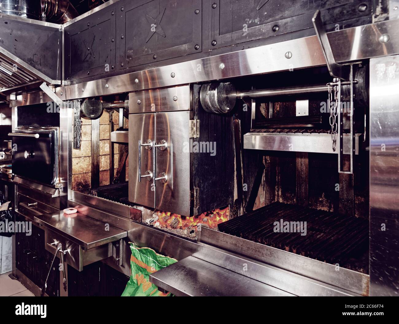 Grille inox hi-res stock photography and images - Alamy