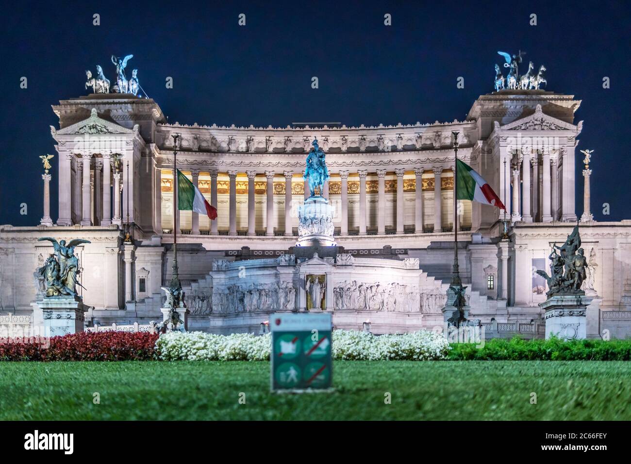 National Monument of Victor Emmanuel II, Rome Stock Photo - Alamy