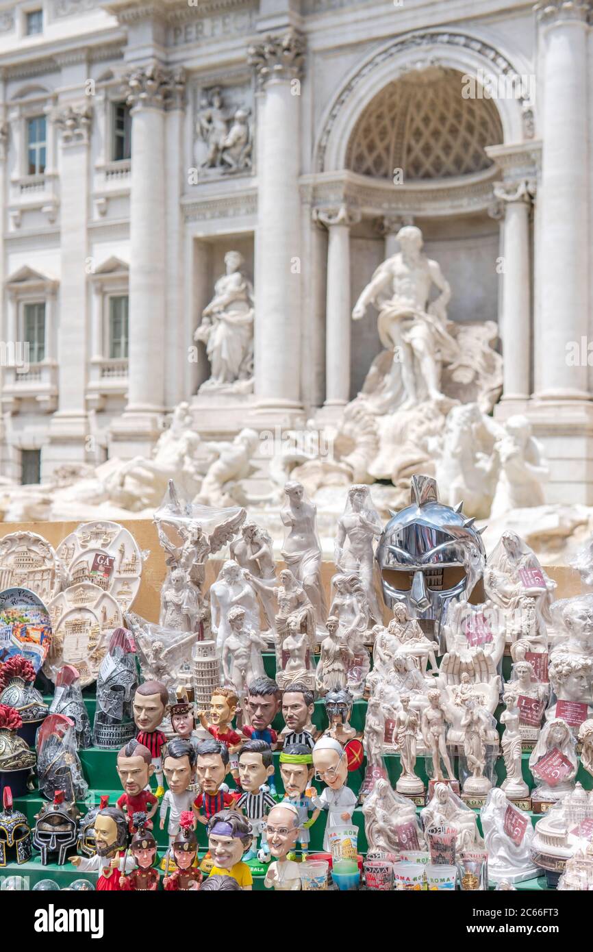 Souvenir stall rome hi-res stock photography and images - Alamy